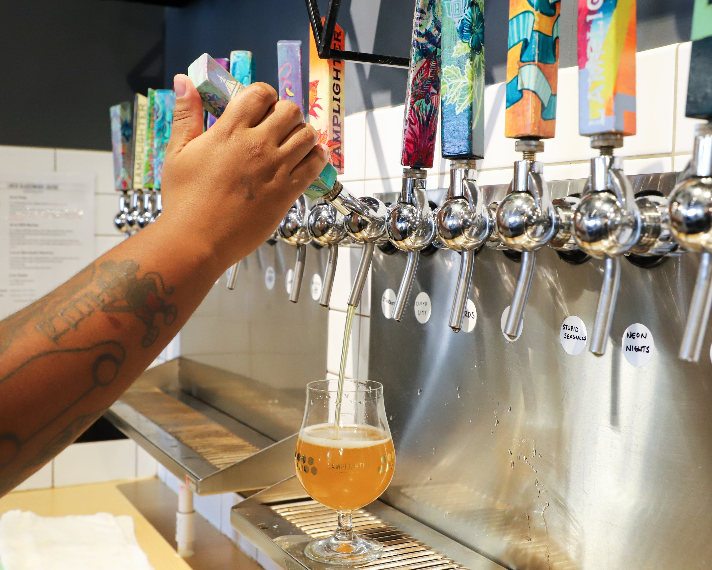 On Tap at Lamplighter Broadway – Lamplighter Brewing Co.